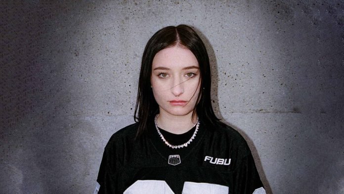 SALLY CRUZ: "Lividi", il nuovo singolo prodotto da Mike Defunto e Miles ...